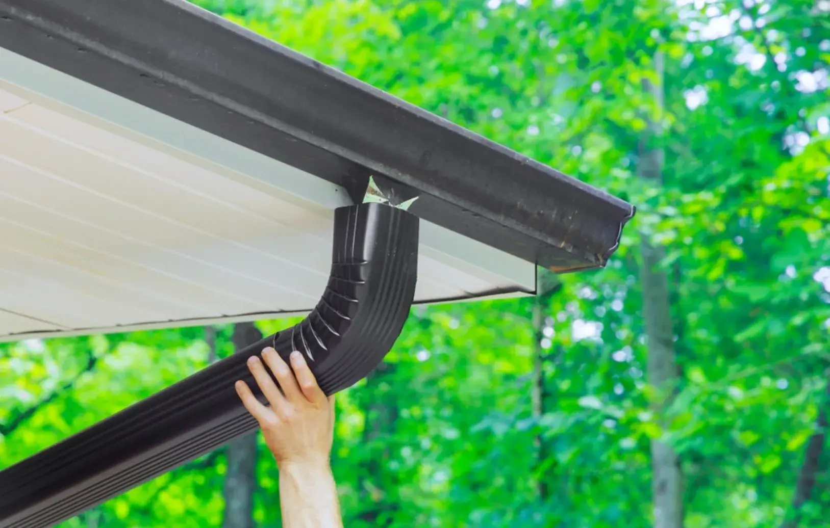 Why Are Seamless Gutters The Best Option For Your Home? - Gutter Masters Cleaning & Installation ...
