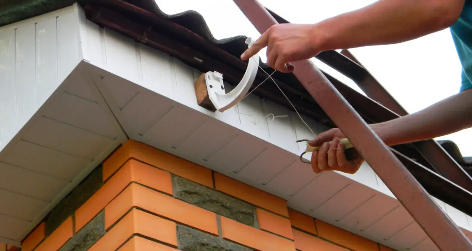 Peace of Mind in an Emergency: Gutter Repair Tips for Homeowners by ...