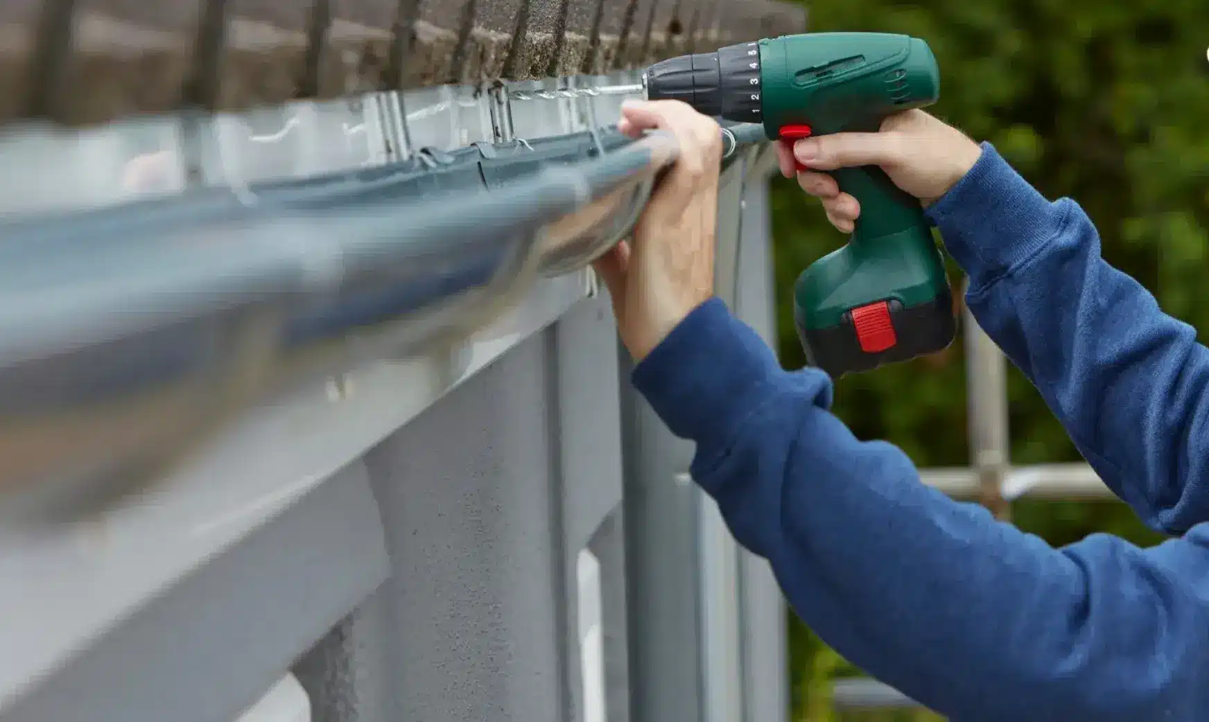 How to Fix Gutter Separation from the Roofline - Gutter Masters ...